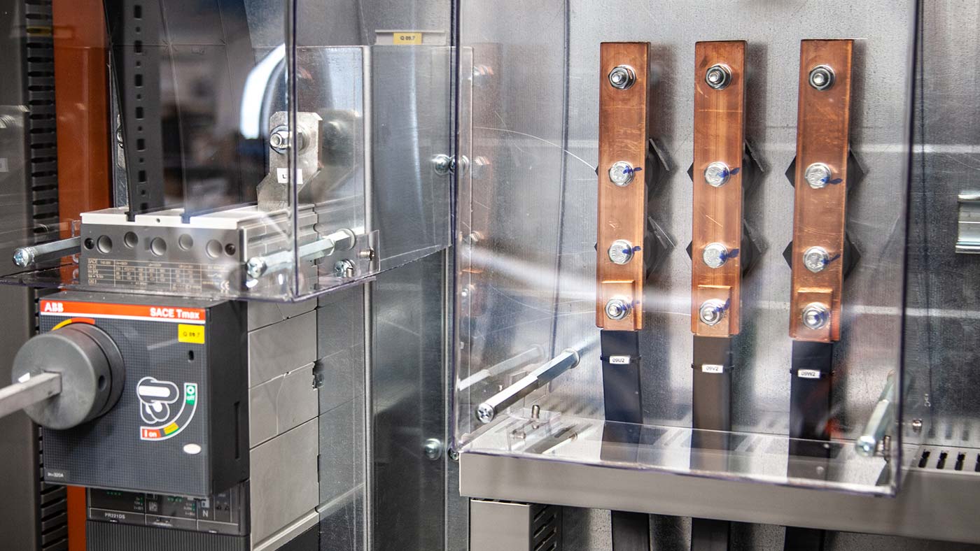 Power electrical cubicle of 800 kW for water heating - CIE Italia